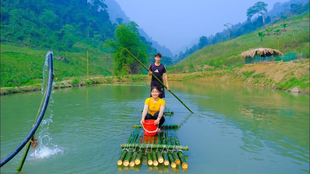 The process of making bamboo rafts is convenient for fish to eat and to ...