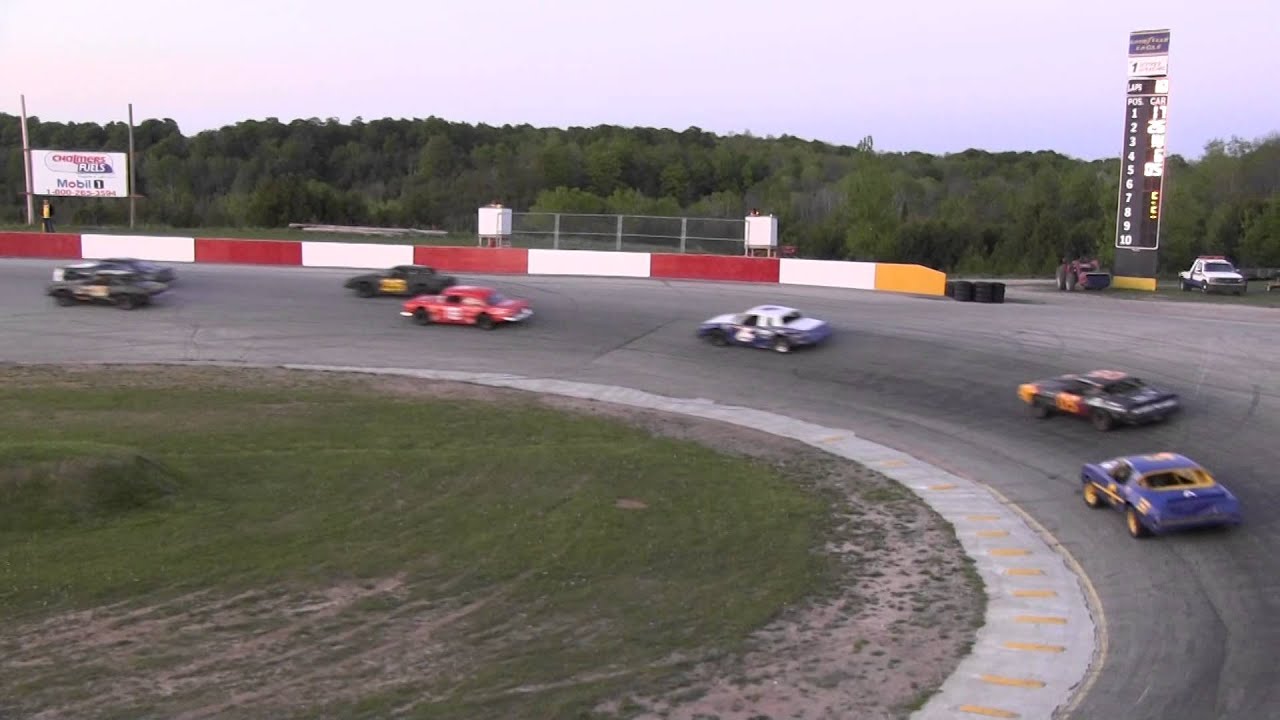 Full Throttle Motor Speedway ( Varney Ontario ) V8 Thunder Stocks May ...