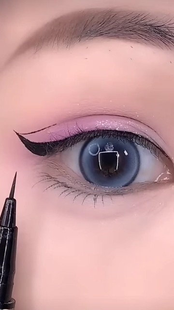 Beautiful eyeliner tutorial 😍💞#makeuptips #trending #eyemakeupoftheday ...