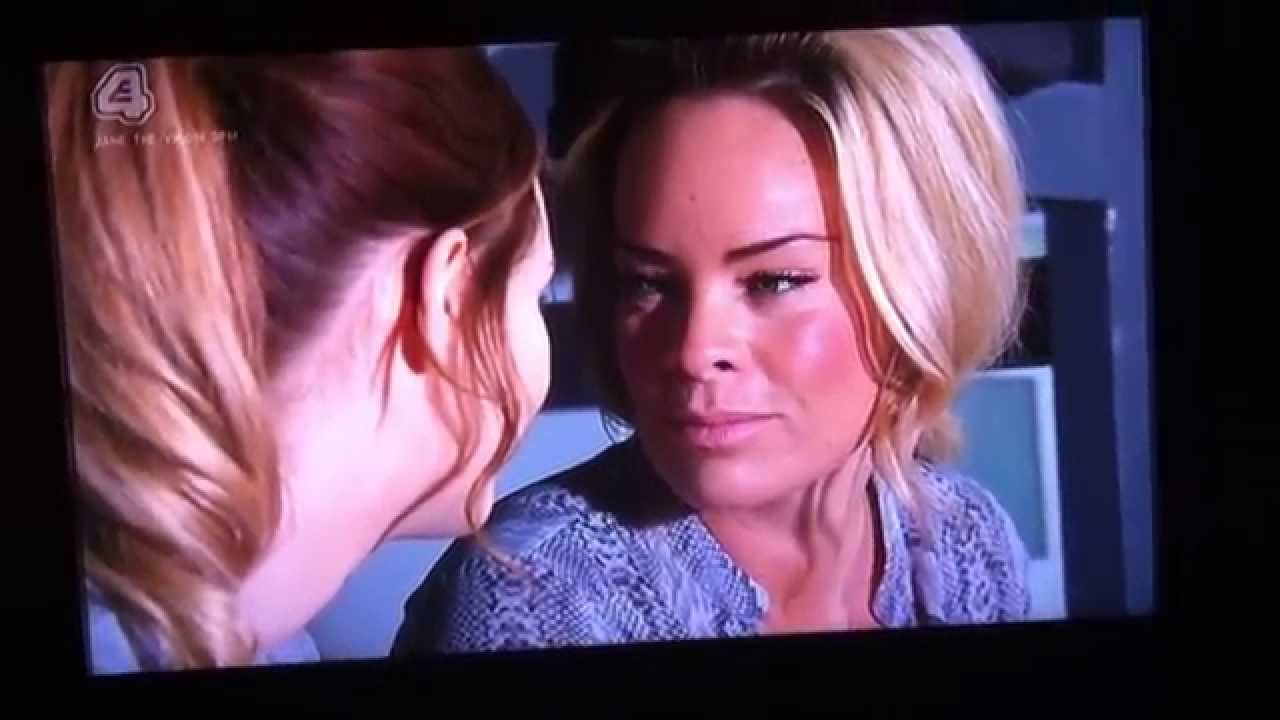 Hollyoaks Kim and Grace kiss ( 30 April 2015 ) - YouTube