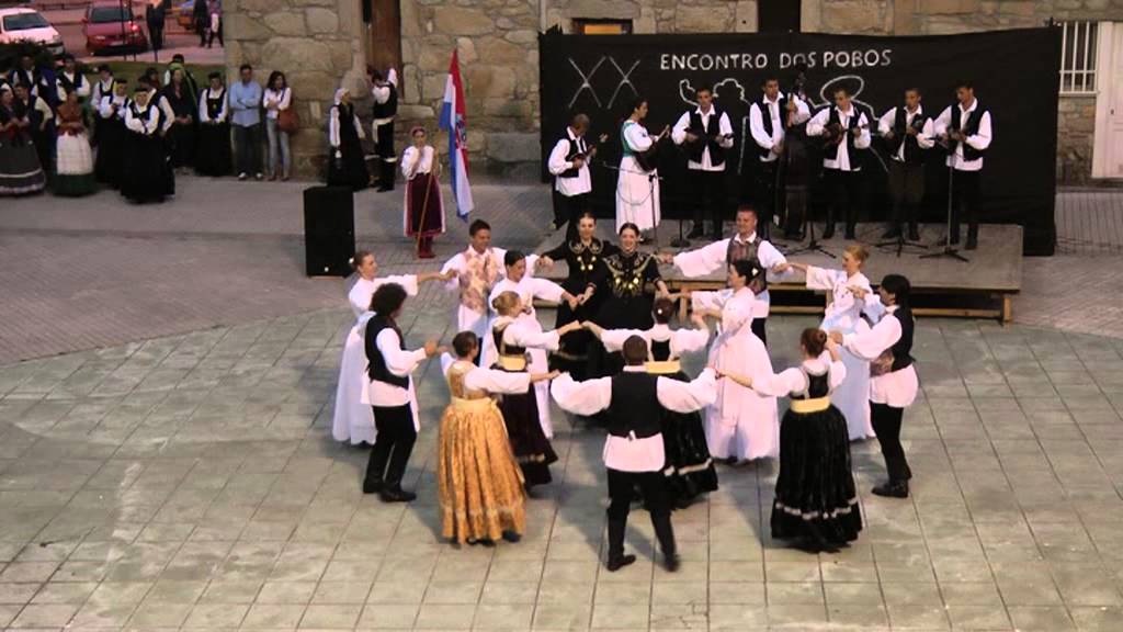Croatian folk dance: Bunjevac - YouTube