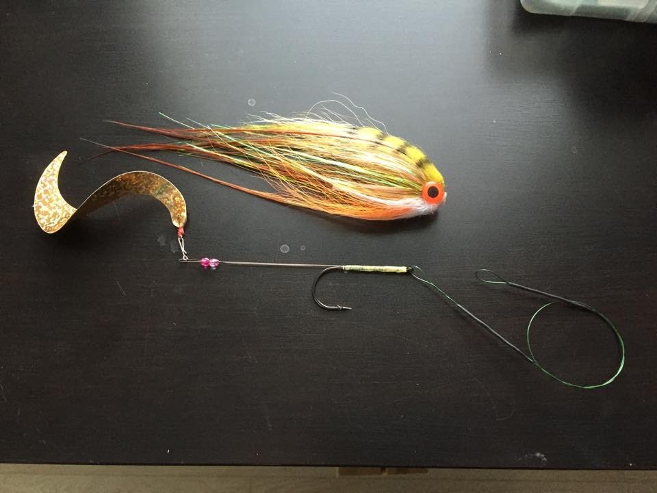 Wiggle tail hook rig - YouTube