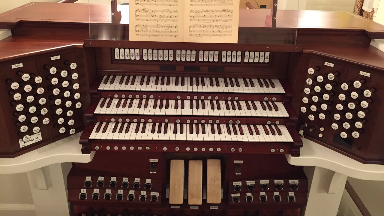 Prelude and Fugue in E minor (BWV 555) - Johann Sebastian Bach - YouTube