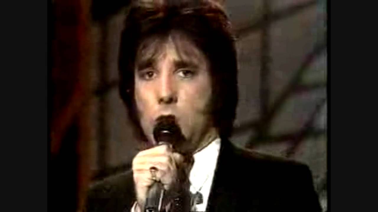 The Flying Pickets - Who's That Girl - YouTube