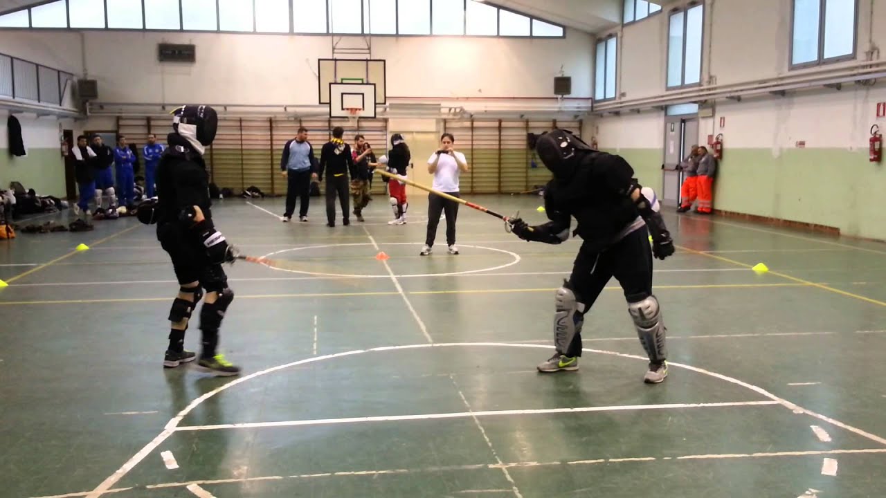 Lajolo knife fencing- sword Ferrara - YouTube