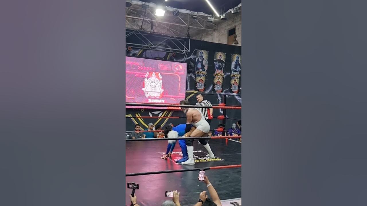 Dr Wagner Jr VS Dulce Kanela en Monterrey. #luchadores #wrestling #luchalibre #lucha #wwe - YouTube