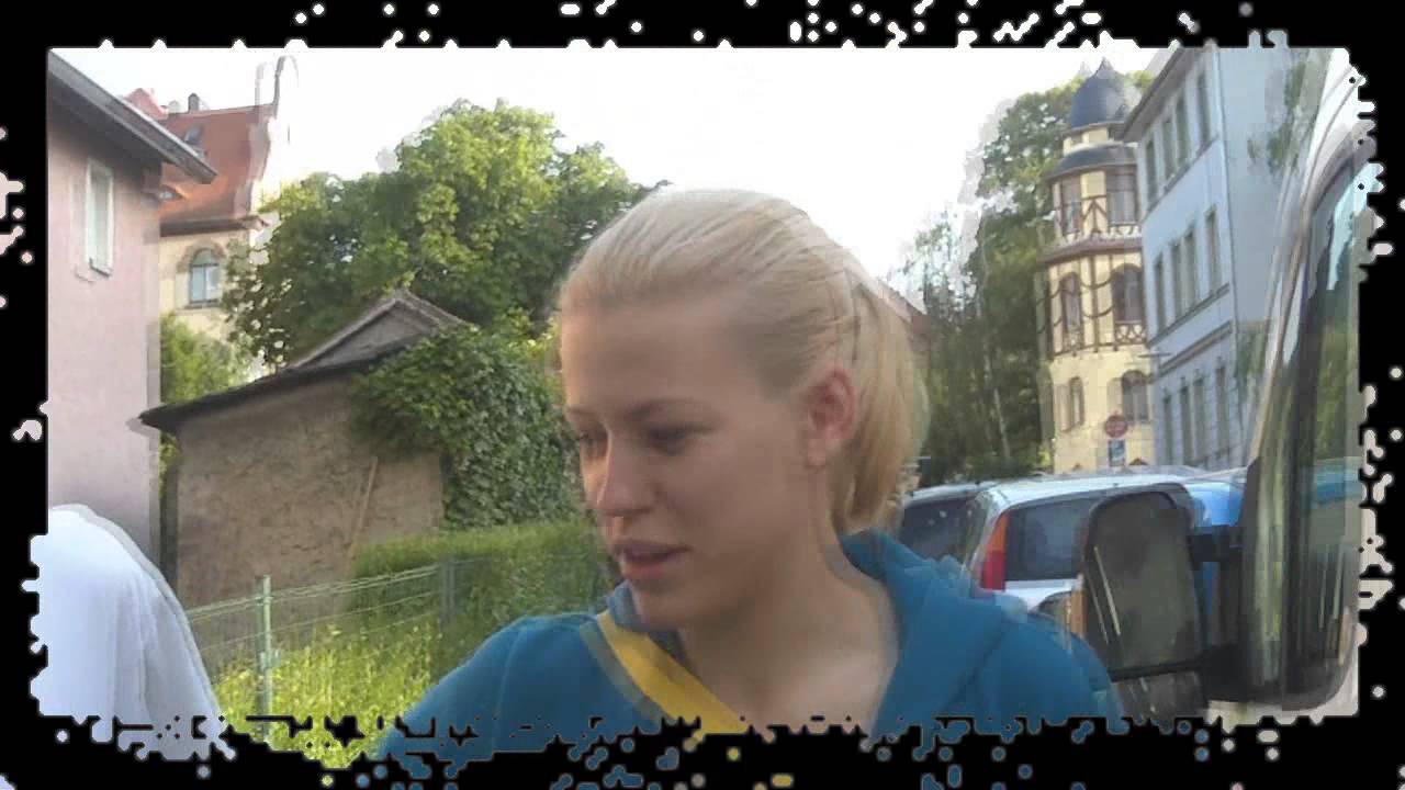 Lifetalk: Wann gibt eine Frau Loch? - YouTube