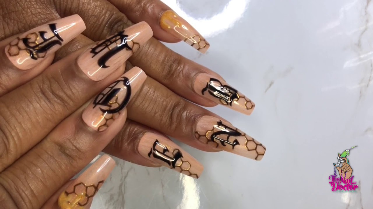 “SAVAGE REMIX” NAIL ART | THE NAIL DOCTOR - YouTube