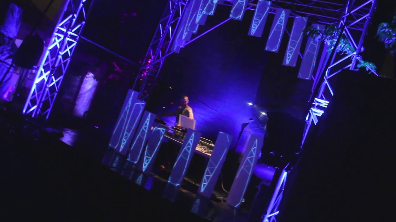 Melodule Live A/V avec Vj Homing - Baladium & Gullen - Bergen - YouTube