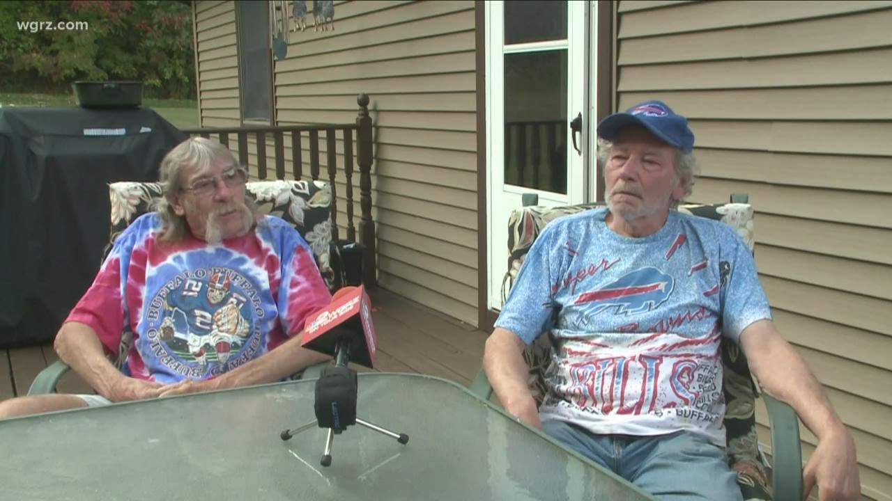 Brothers reunited after 60 years apart - YouTube