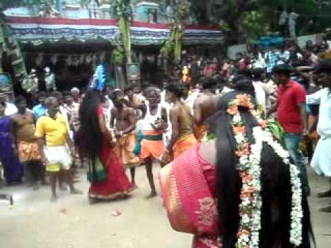 BHADRA KALI DANCE DURING A TEMPLE FUNCTION IN CHENNAI - YouTube