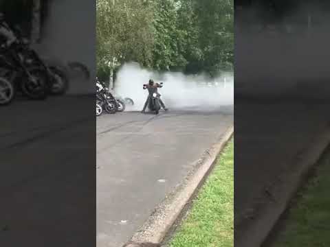 V rod burnout #2 night rod - YouTube