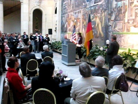 Birte filling in for Dorit - YouTube