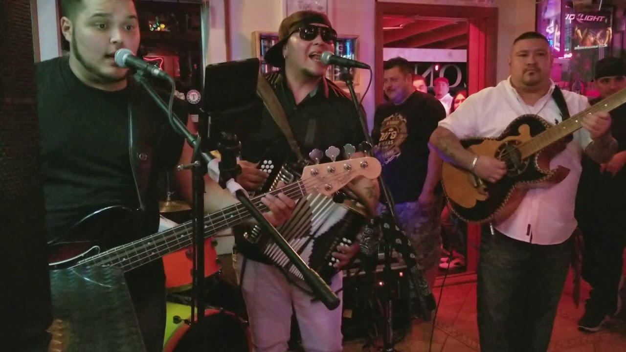 Jr Gomez ft Larry Gutierrez 2018 @ BUCKETS - YouTube