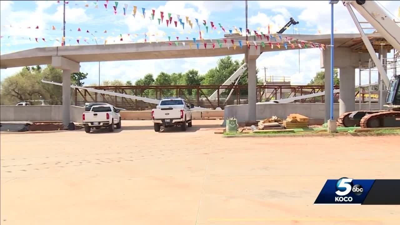 Northwest Expressway pedestrian bridge edging closer to completion ...