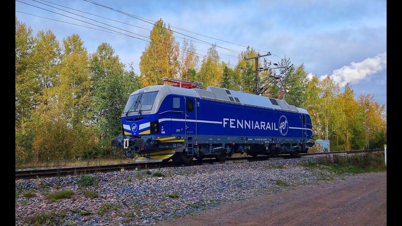 The first test drive of Fenniarail's new Sr3 locomotive - YouTube