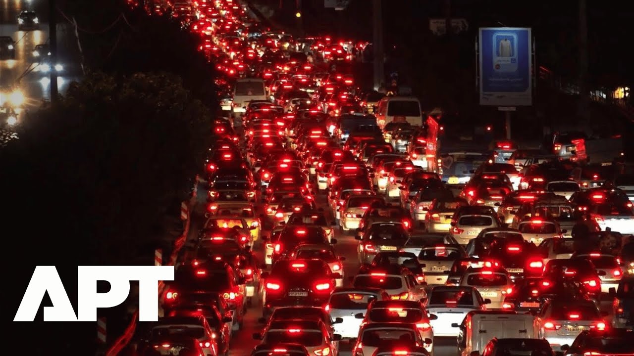 Tehran in Turmoil: Traffic Chaos as Citizens Flee Amid Israeli ...