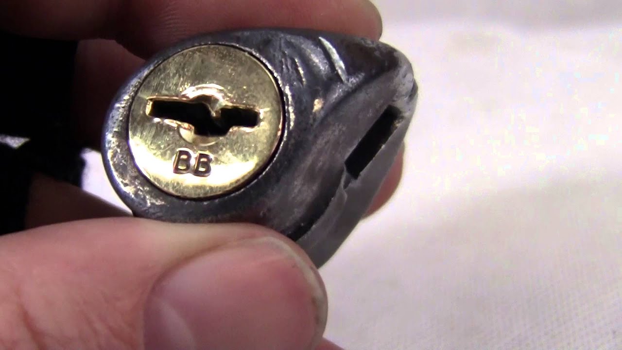 Columbus Gumball machine Barrell Vise Grip Locks BB Original - YouTube