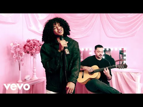 Trinidad Cardona - Love Me Back (Acoustic)