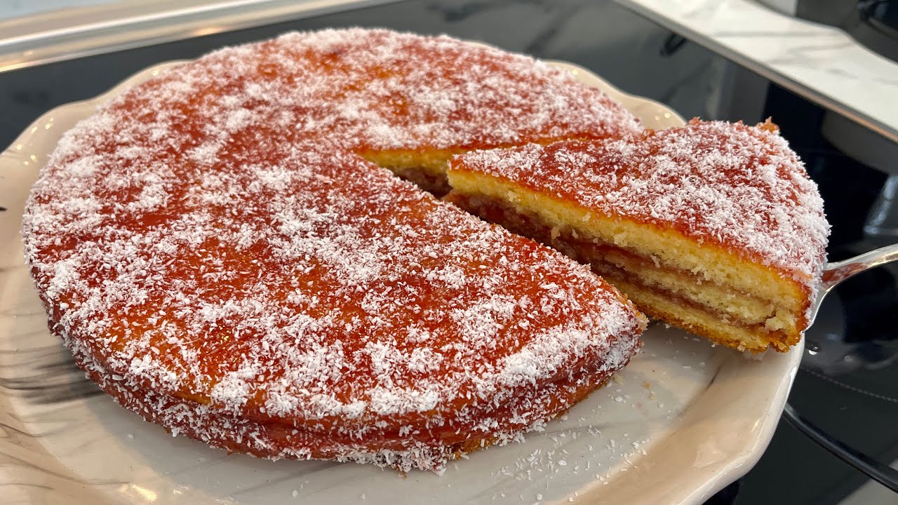 Torte me Përbërës që ju gjinden në Shtëpi por që Piqet 3 Herë 🥰 - YouTube