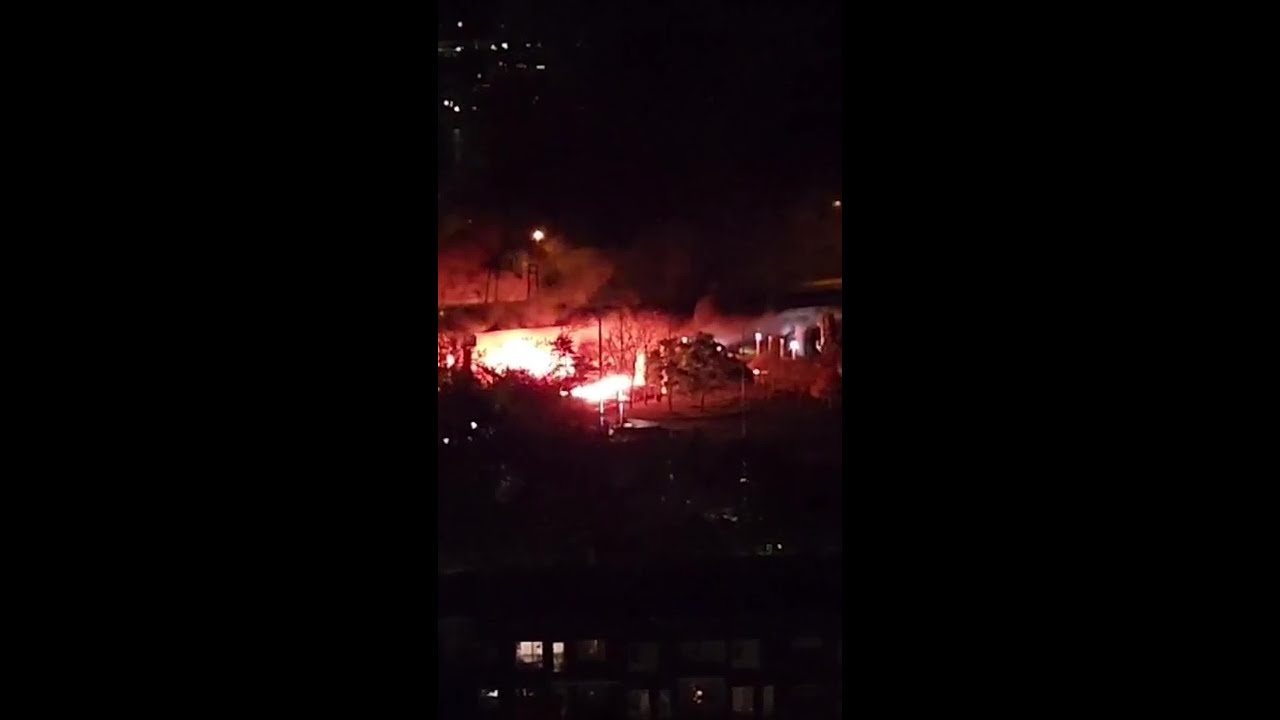 Massive fire shuts down Daniel Carter Beard Bridge - YouTube