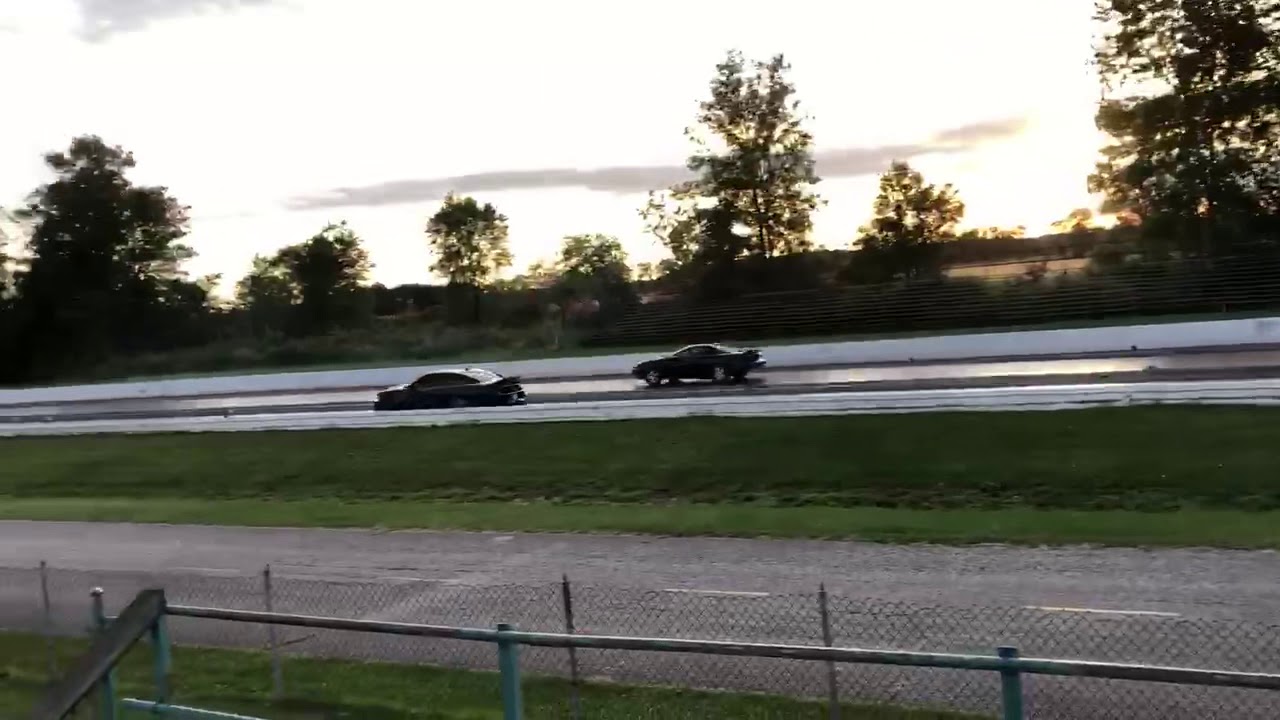 99 Z on MT drag radials - YouTube