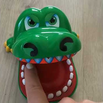 Крокодил-стоматолог. Японская зубастая игрушка. - YouTube