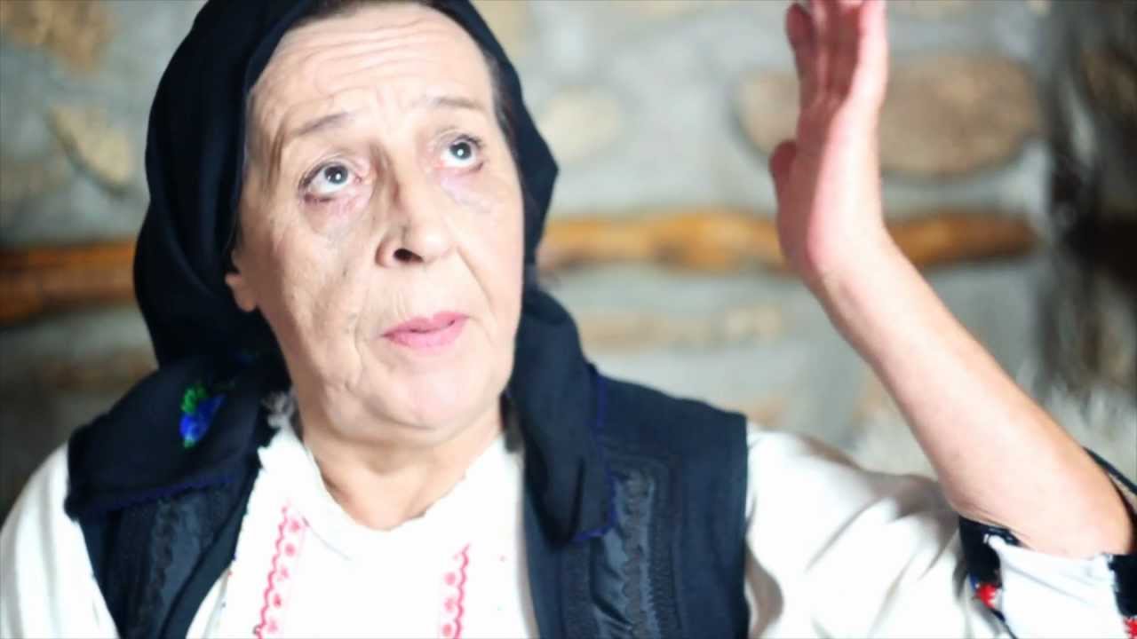 Aneta i Mollika Slusni me majko stara - YouTube