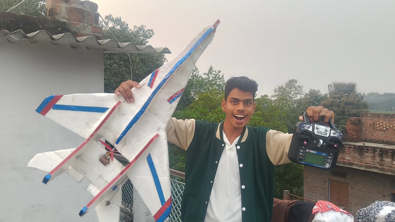 Home made rc plane testing हमने अपने Rc mig 29 प्लेन को पब्लिक में ...