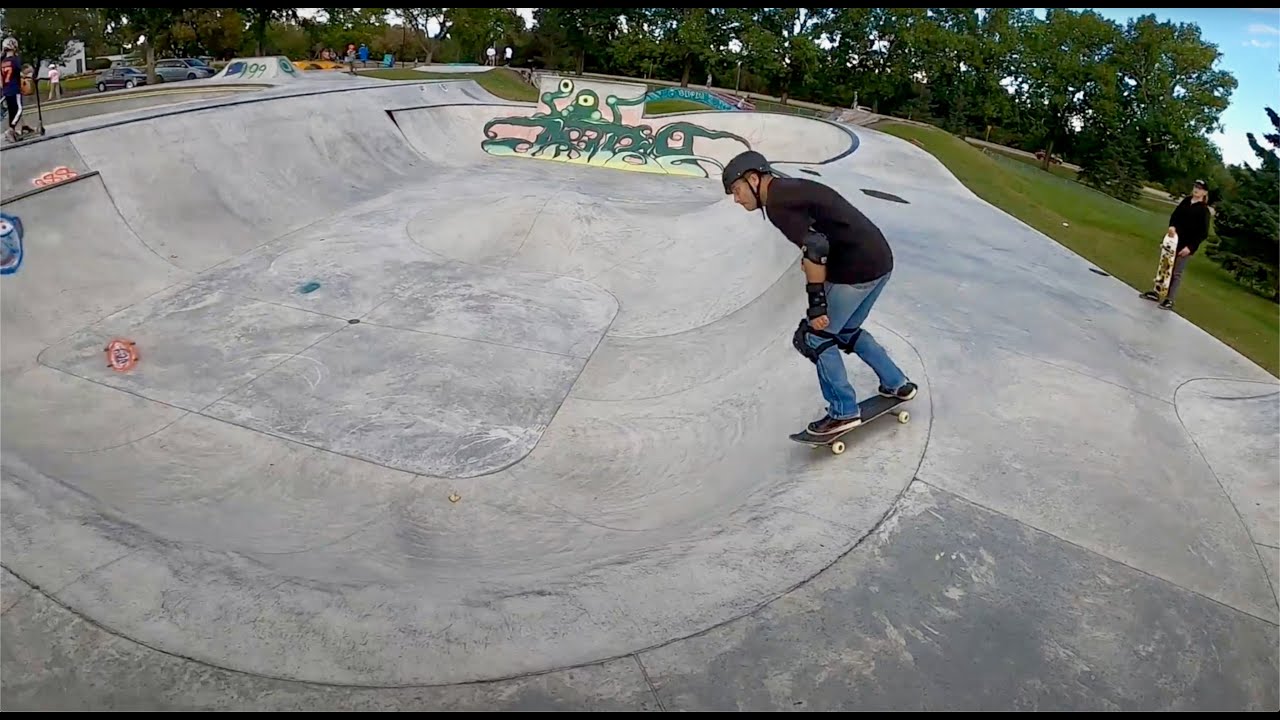 Ron Vaillant Fort Saskatchewan Skatepark 2020 - YouTube