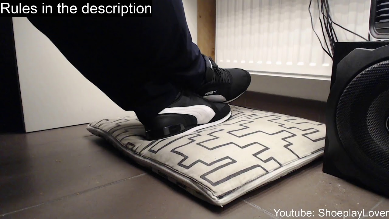 Shoeplay Stream: Wearing grey striped socks and sneakers doing whatever ...