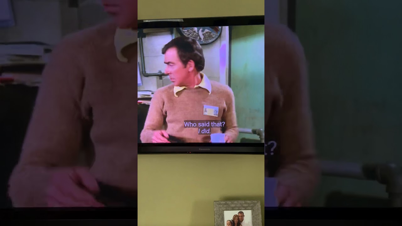 The Cat From Outer Space(1978):Meeting Jake The Cat - YouTube