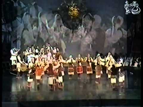 Folklorna skupina Emona - Kitka (Zenska Makedonija) (letni koncert 1990)