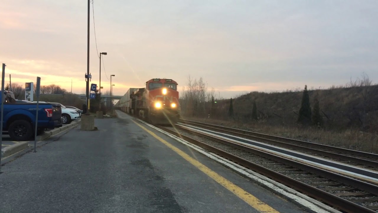 CN 106 in Cornwall, ON - YouTube