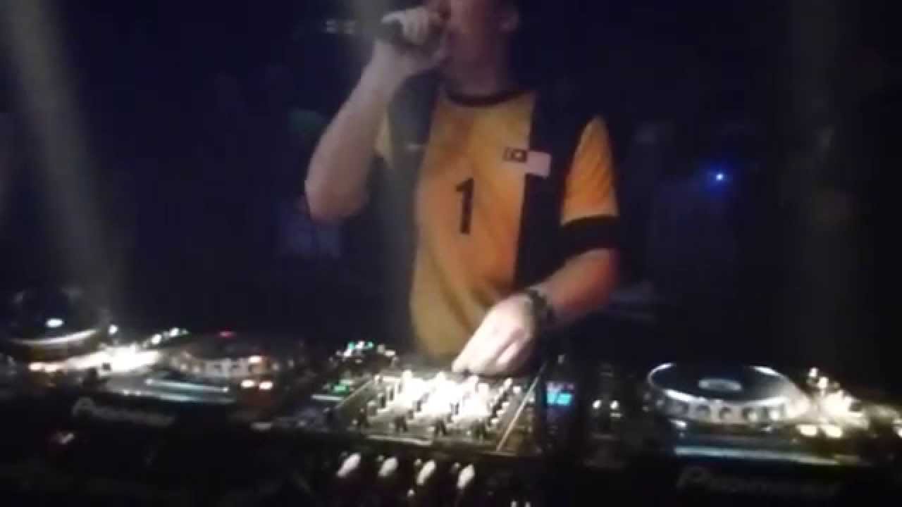 Hardwell @ Zouk KL Malaysia 2014 - YouTube