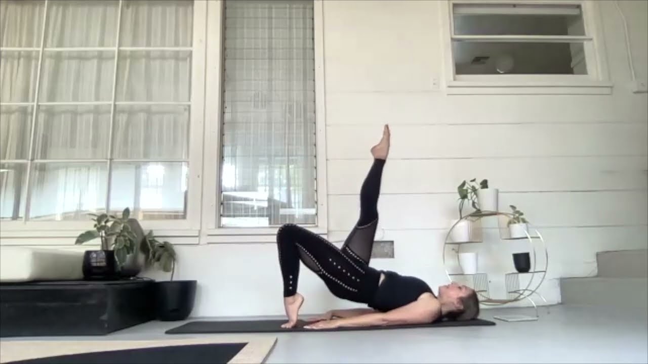 Starr Pilates Mat Class for Hips and Core - YouTube