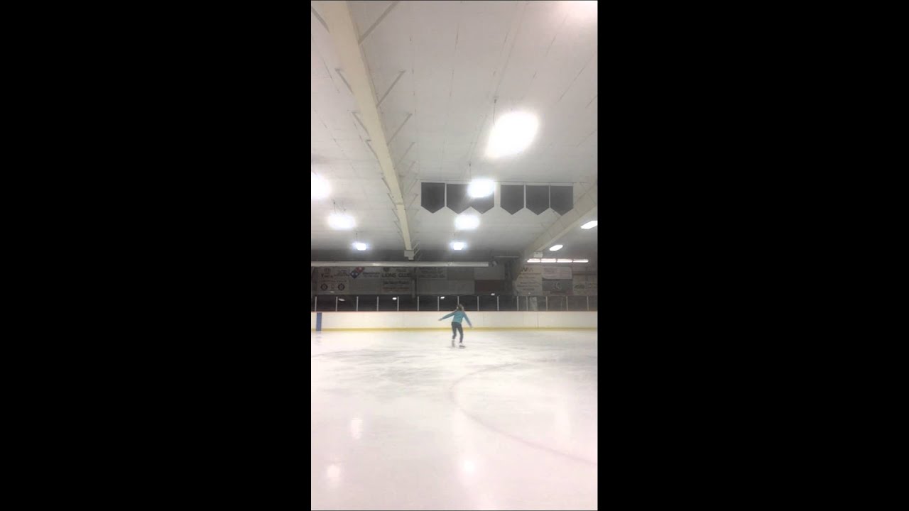 Awesome figure skating scratch spin - YouTube