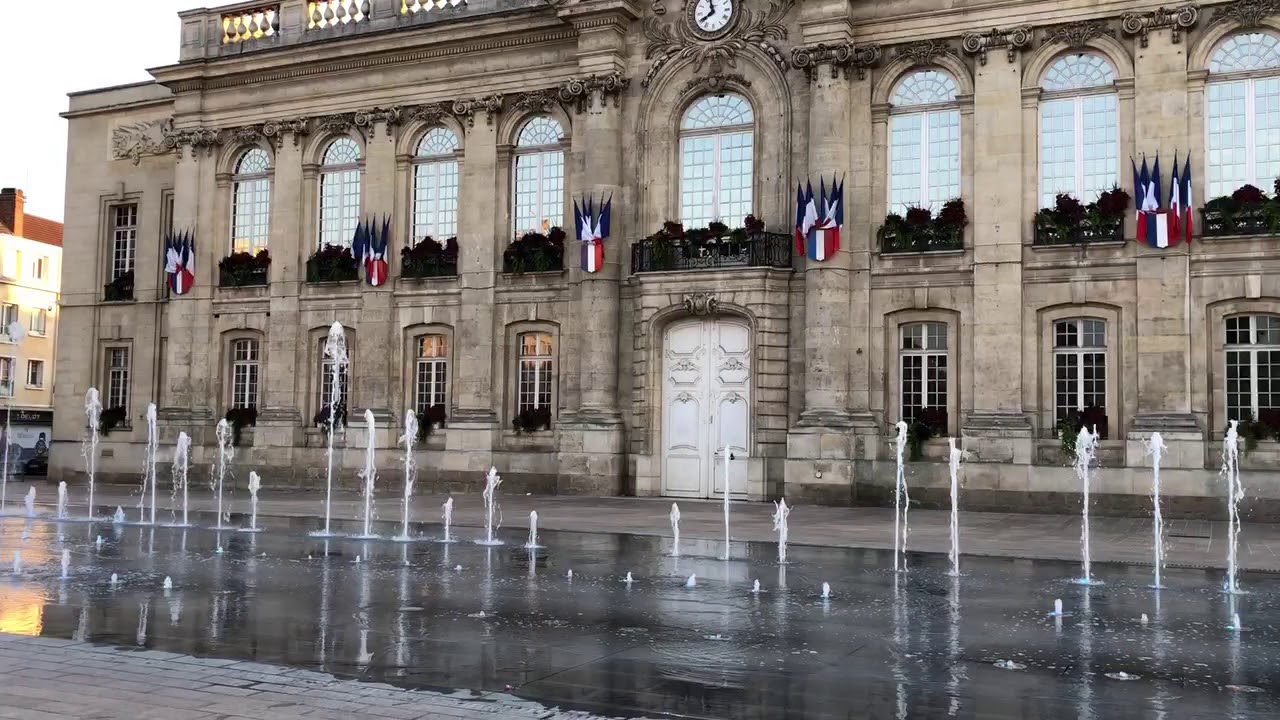 place-de-l-h-tel-de-ville-beauvais-dans-l-oise-youtube