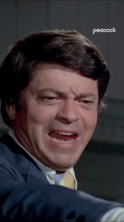 A Pair Of Gloves Leads To A Confession Columbo Shorts Youtube