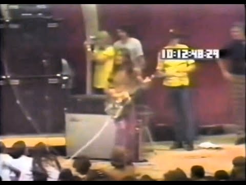 Grand Funk - Inside looking out (Midsummer Rock Festival 1970) - YouTube