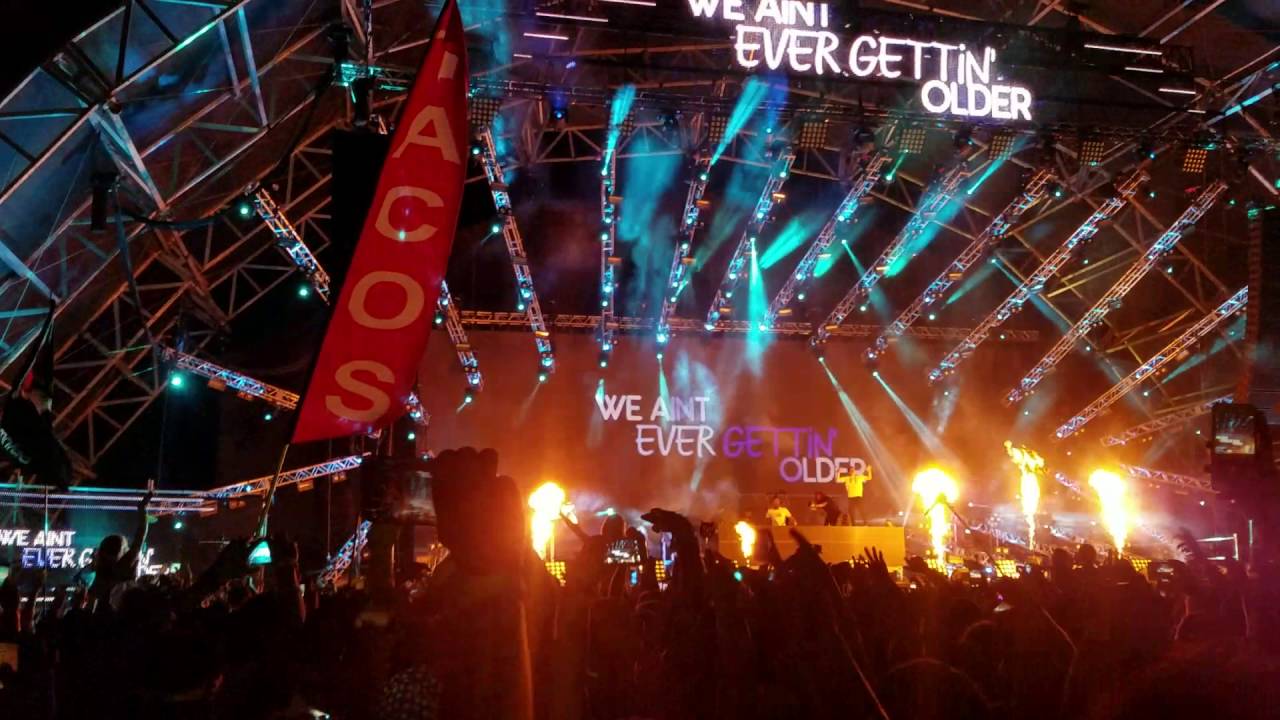 The chainsmokers live at scmf 2016 - YouTube