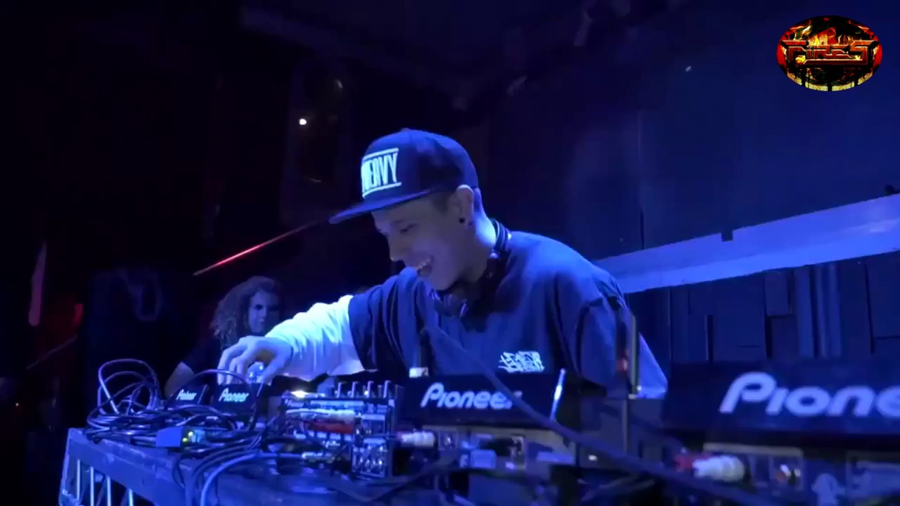 DJ MEME | Riddim Dubstep Parodia - YouTube