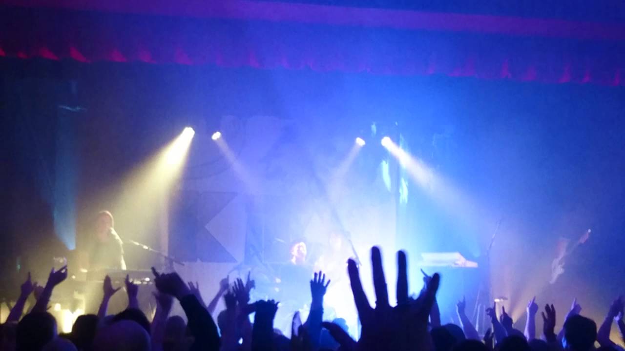 KT Tunstall - Suddenly I See (Live) Wick Assembly Rooms 19/08/2016 ...