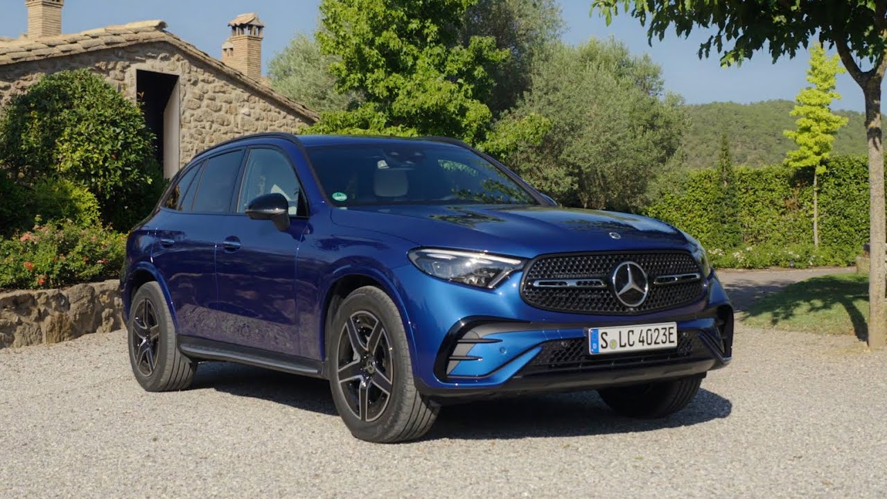 2023 Mercedes-Benz GLC 300 4MATIC - Spectral Blue - YouTube