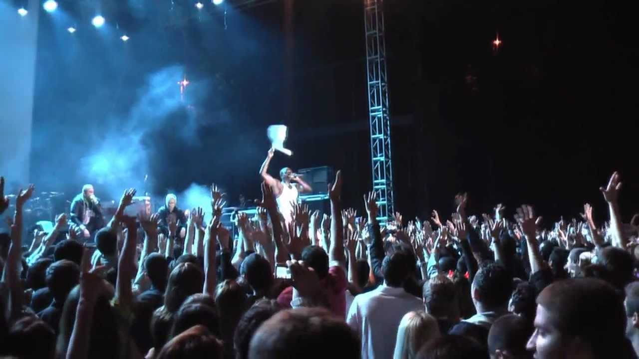 Akon Take It Off Live 720p Wmv - YouTube