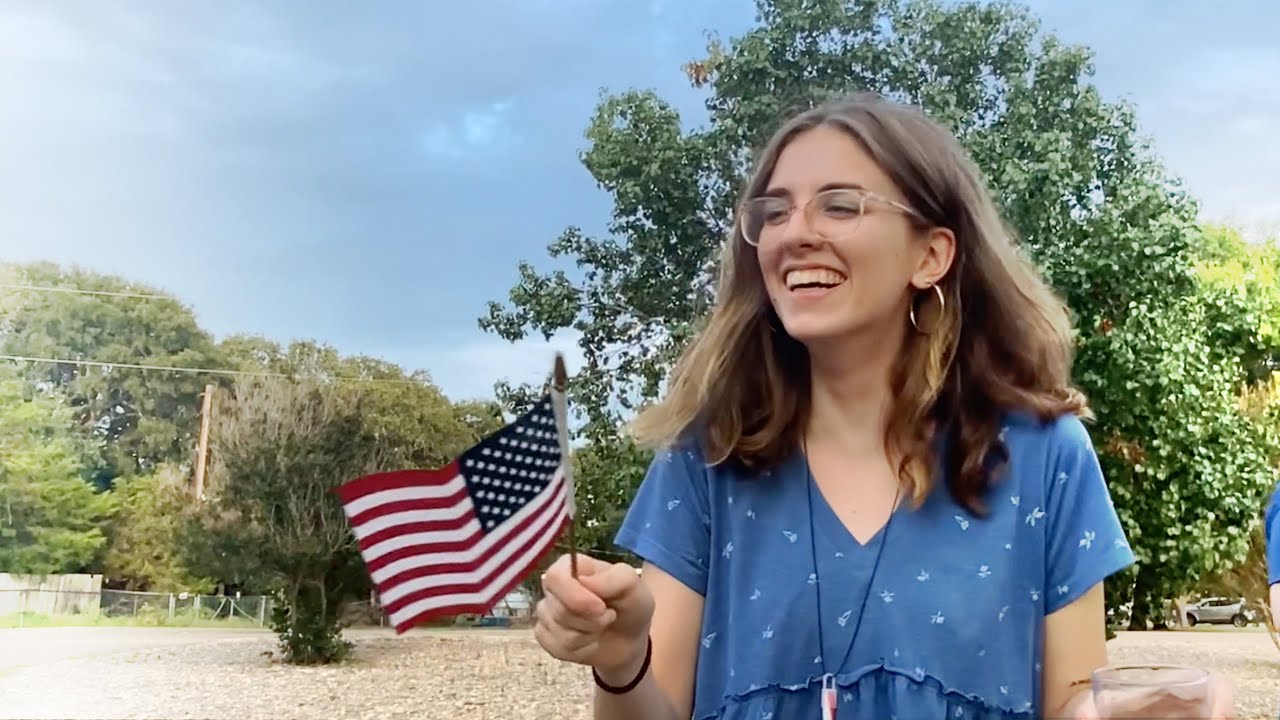 The little house tour + 4th fun #dayinthelife - YouTube