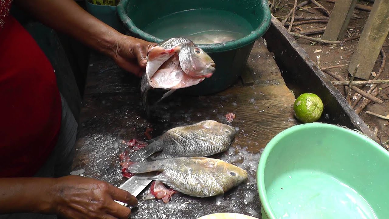 HOW TO CLEAN, MARINATE AND COOK MOJARRA FISH - YouTube