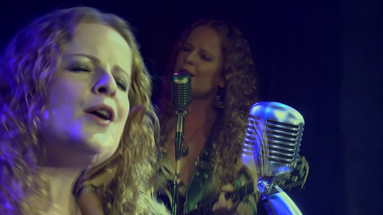 The Extended Play Sessions with Alice Wallace - YouTube