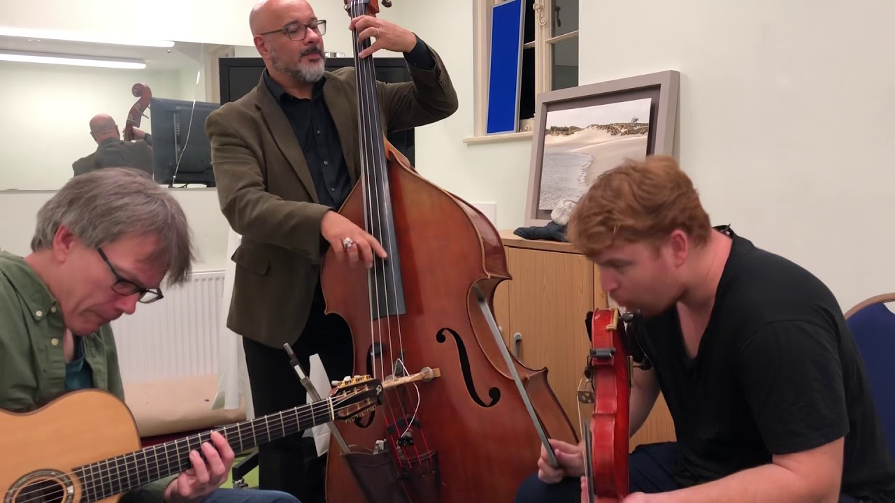 It’s A Long Way To Tipperary - The Ben Holder Trio - YouTube