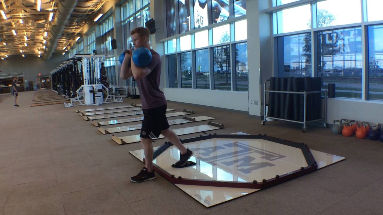 KB Reverse Lunge (Slideboard) - YouTube